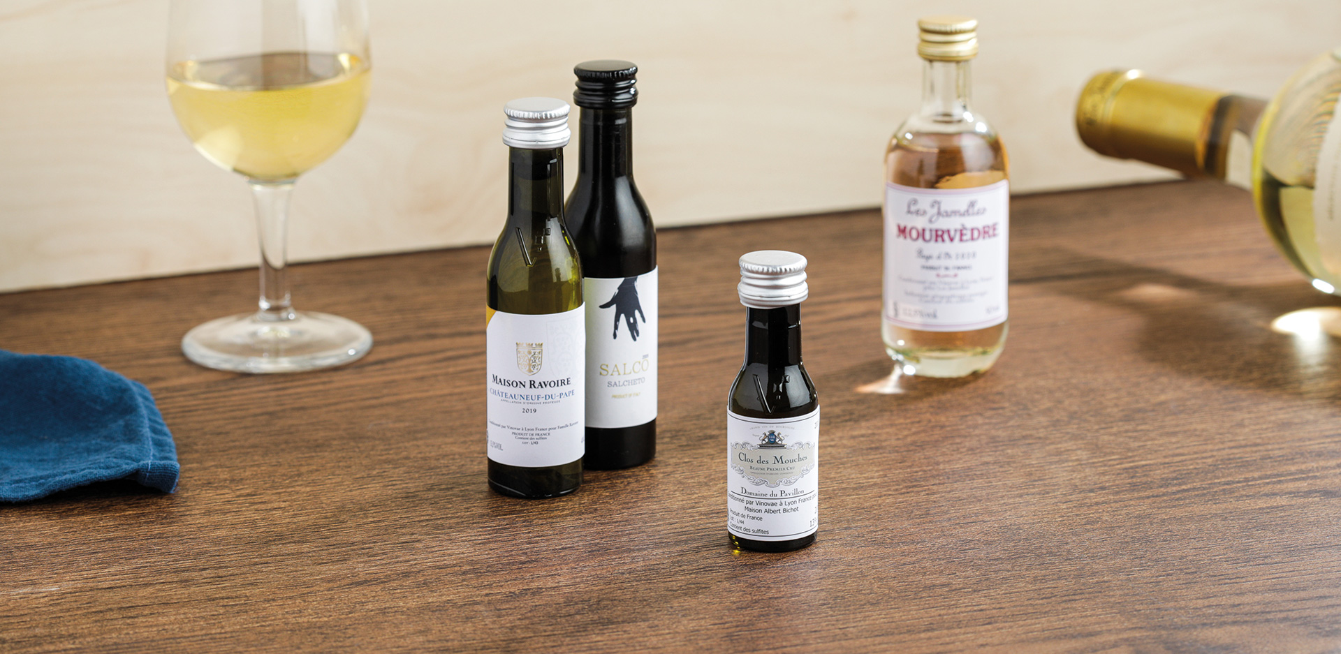 Vinovae, créateur d'échantillons pour les vins et spiritueux